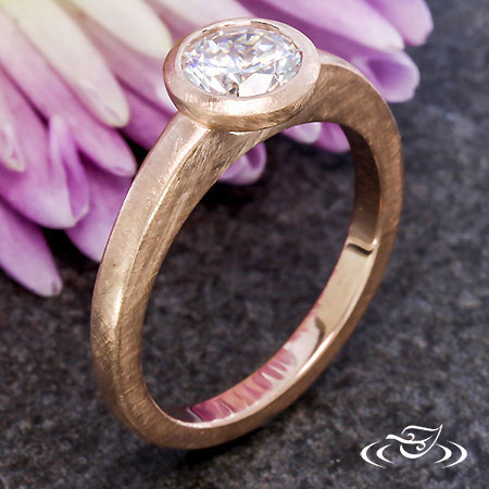 Minimalist Bezel Setting