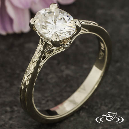 Customize engagement and wedding ring