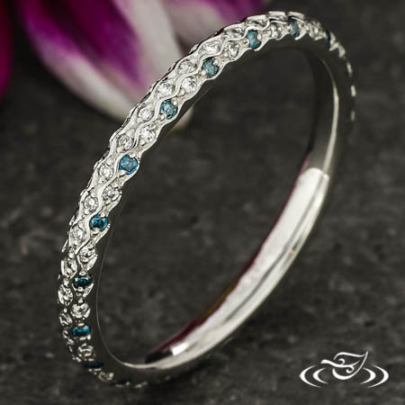 Customize engagement and wedding ring