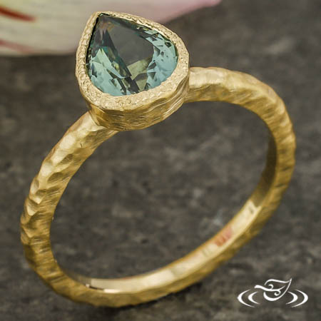Customize engagement and wedding ring